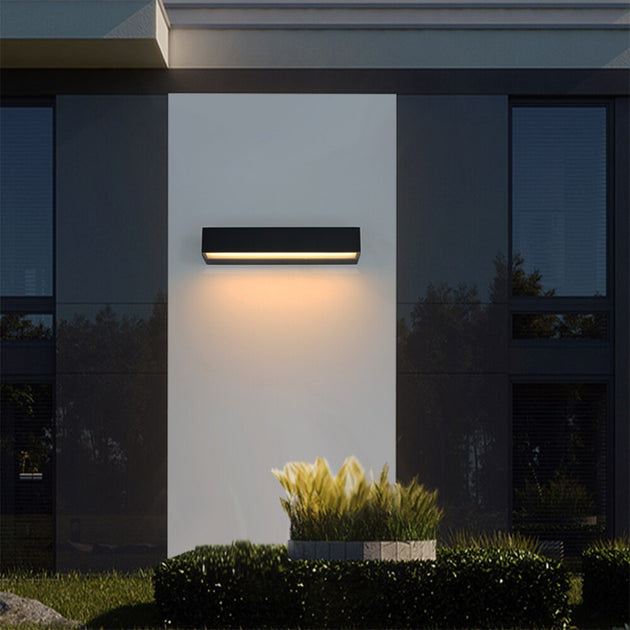Modern Outdoor Light Bars for Stylish Illumination - Abode Jungle